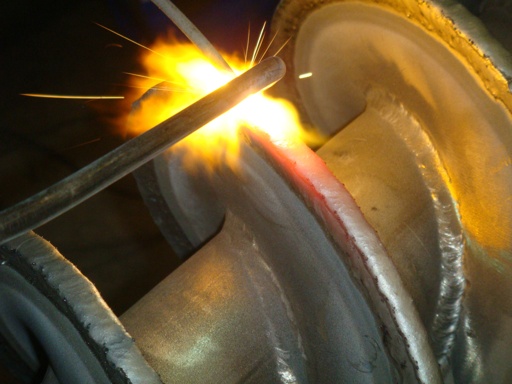 Manual hardfacing - Technogenia